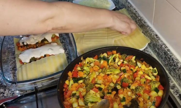 Λαζάνια λαχανικών με μπεσαμέλ...είναι το κάτι άλλο