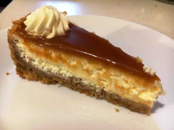 Cheesecake με καραμέλα