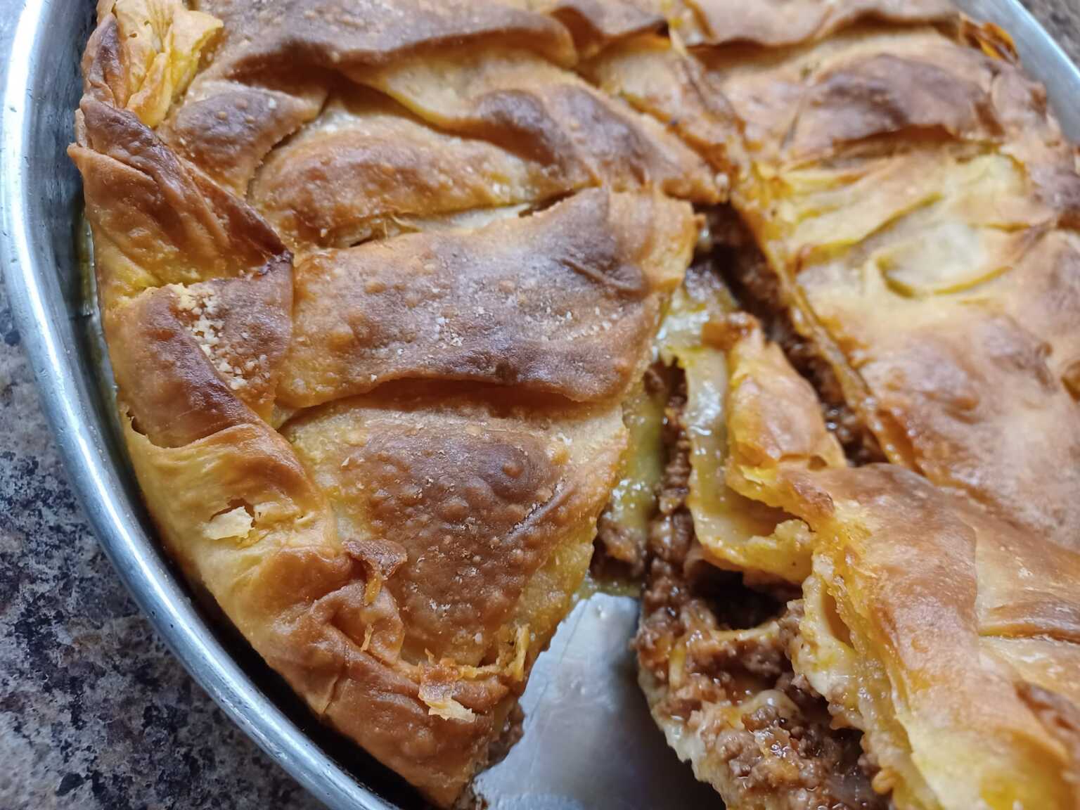 Χατσαπούρι με Φέτα και Κίτρινο Τυρί