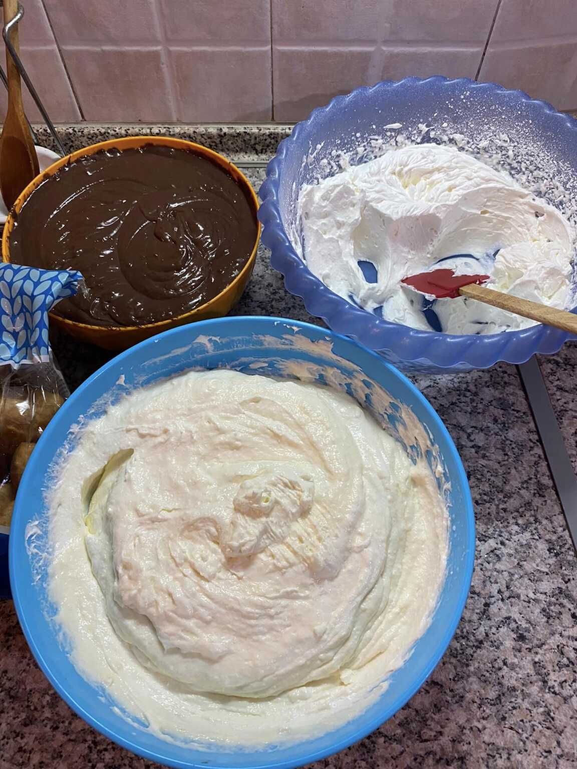 Το προφιτερολ που θα σας κάνει να λιώσετε από την απόλαυση!